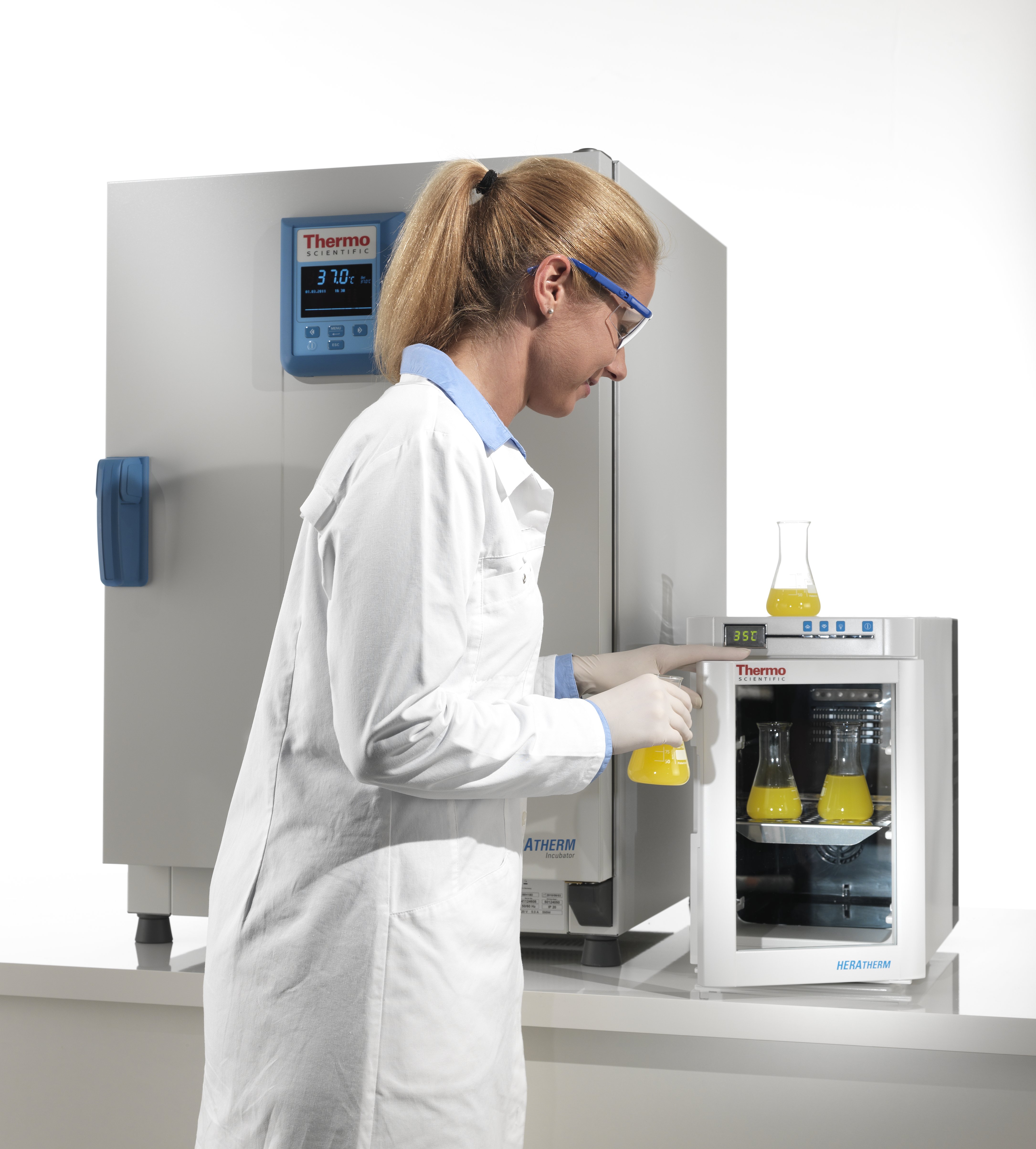 Heratherm Compact Microbiological Incubator - Axeb